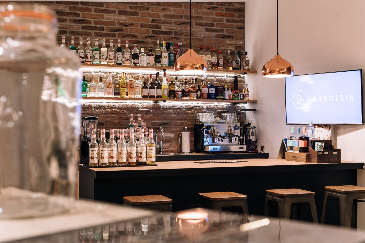 Studio Bar Media | Bar Media