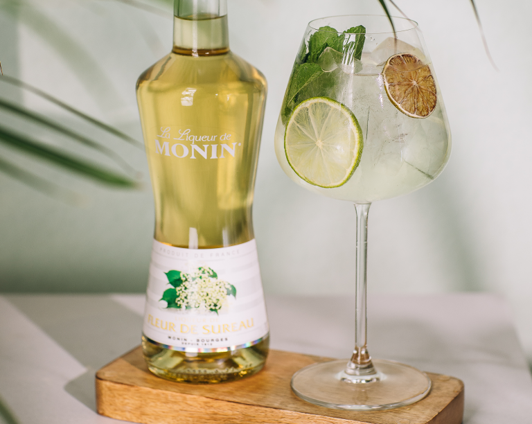 Hugo spritz z okusom Monin | Bar Media